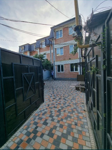 Parkenski Orentr Juguli kafe 1/2/3 Uy ijaraga beriladi