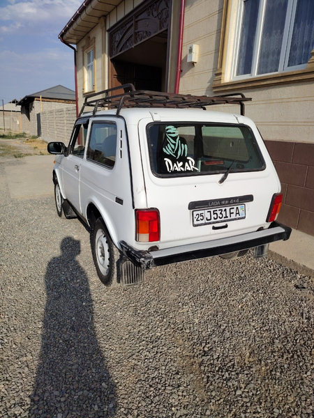 Lada Niva sotiladi