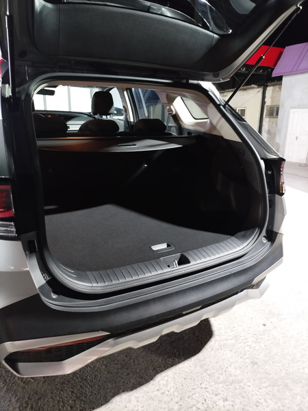 Kia Sportage Luxe 1 pozitisya. 2.0 l, 156 ot kuchi