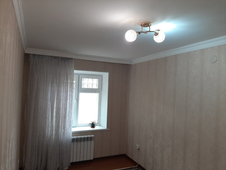 Продам квартиру 4/1/4 м-в ТТЗ-1 Диадора балкон 2/6
