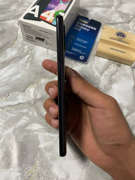 Samsung galaxy A41 sotiladi