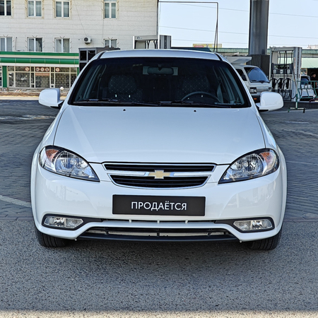 Chevrolet Gentra, 2016, МКПП, в новом состоянии