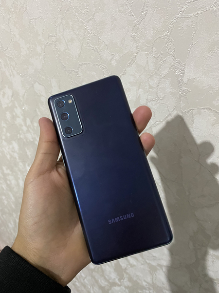 Samsung Galaxy Fe 6/128 gb sotiladi obmen ham gaplashamiz