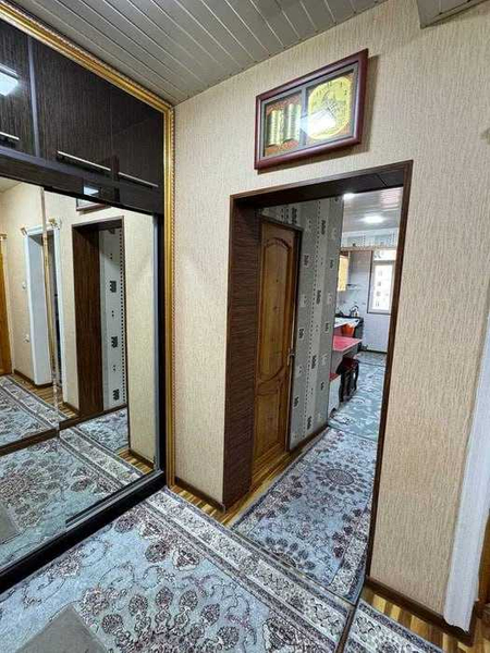 На Караташе продается 3х комнатная квартира на 5м этаже,9 этажки, 78м2