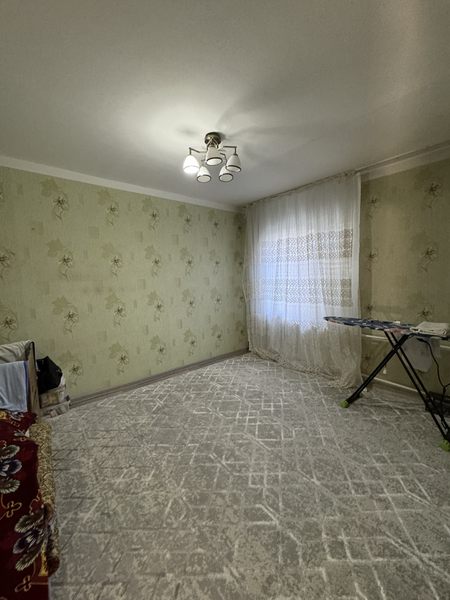 Продаётся Юнусабад 18кв 4/3/4