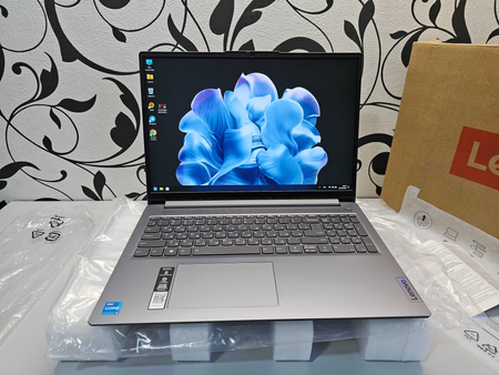 ПРОДАМ Lenovo V15G4 /2024 Ноутбук AMD Silver 7120U/8GB/256SSD/15.6