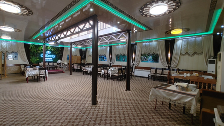 kafe, restoran sotiladi (кафе, ресторан)
