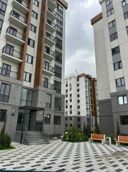 Срочно продается 2/4/9 квартира 53 м²  ЖК Alfraganus  (ХМЕ)