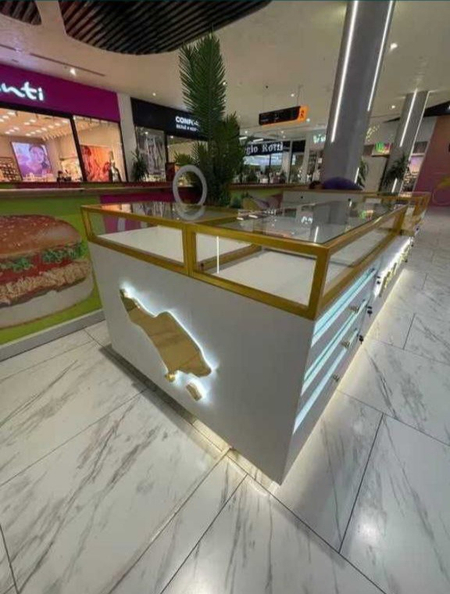 vitrina aksesuarlar uchun