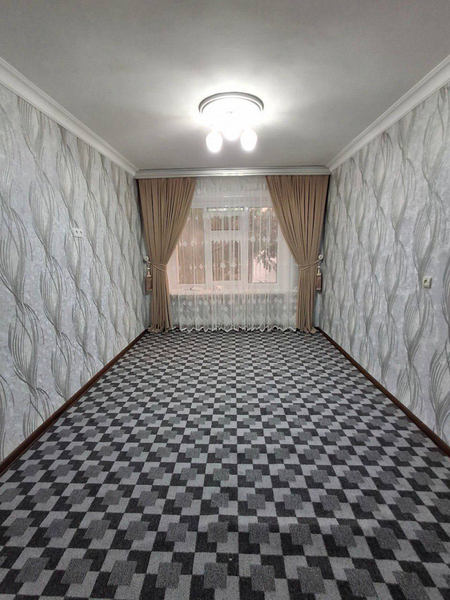 Срочно продаётся 1х комнатная квартира.Гагарина.2х этаж