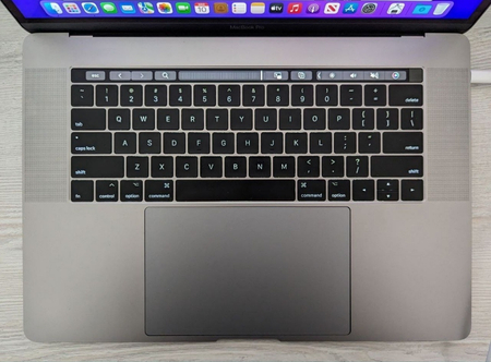 MacBook Pro 15 16/512 i7