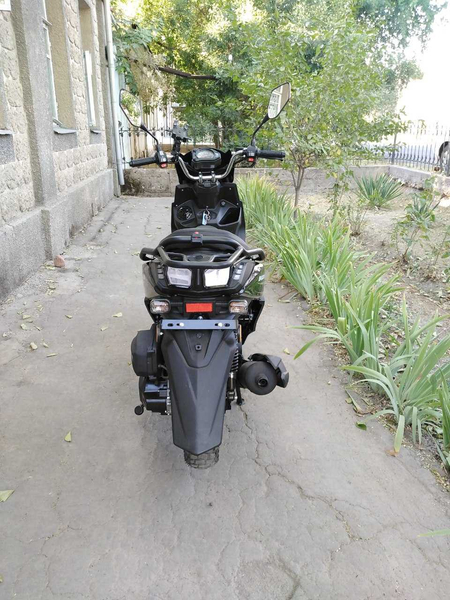 Benzinli skutor 1200 $ Toshkent