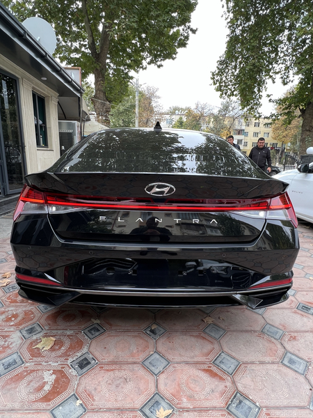 Hyundai Elantra 2022
