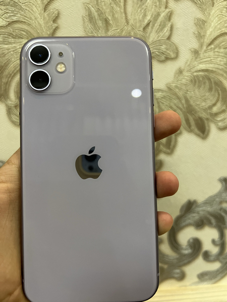 iPhone 11 , 128 tali -