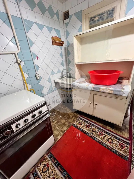 Срочно продается квартира на Максима Горького 2/2/5