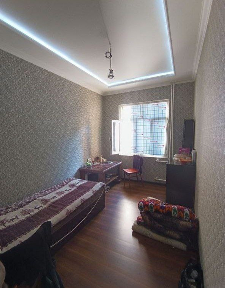Юнусабад 9кв  2/1/5 балкон: 2*6
