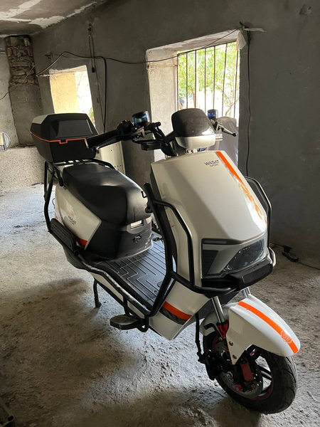 Skuter yangide 700$ olingan