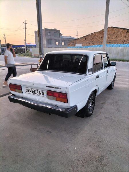 ВАЗ 2107 метан 80 л.2008.г