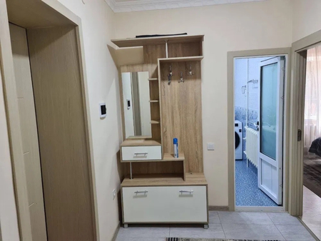 Аренда Центр Дархан метро 2/1/4 кирпич 60м2