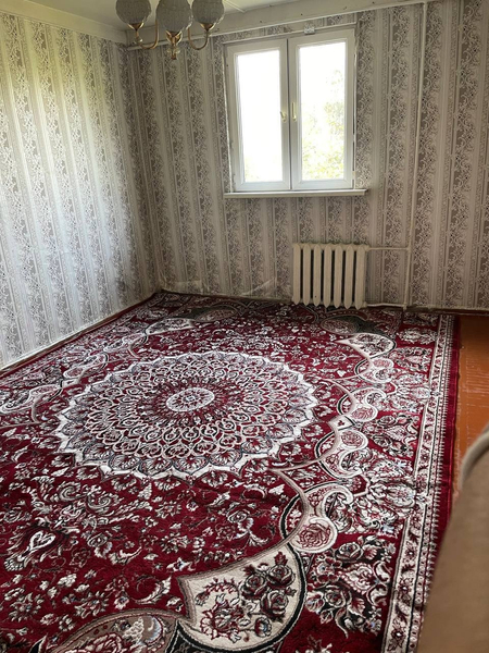 Сергели Спутник 1  33квм² 1 хона 2 этаж 2 этажка