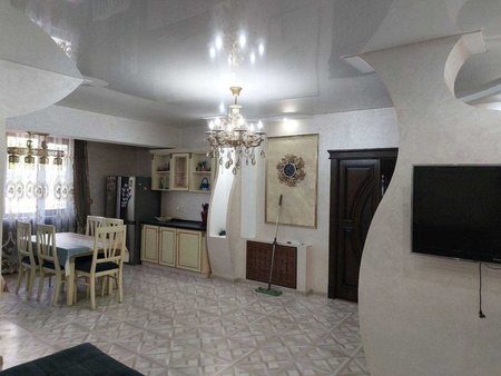 Аренда квартиры на космановтов ID;ND 282