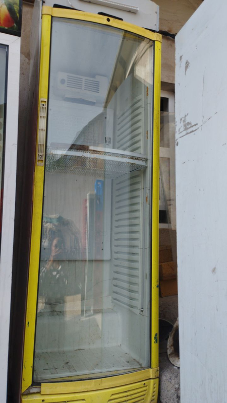 Ugur vitrina 345l
