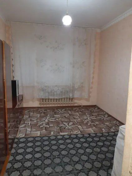 Чиланзарский р-он 2 квартал 2/1/4 Зеркалка
