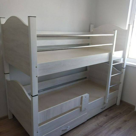 2 etajli kravat yotoqxona uchun