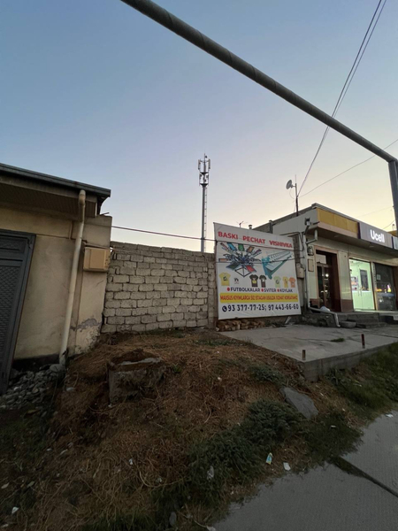 Nazarbekda 8.5 sotix yolni yuzida yer sotiladi