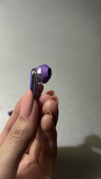 Продается оригинальные наушники JBL TUNE FLEX