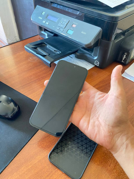 Honor X8b sotiladi yoki obmen qilinadi, karoba dokument, bor