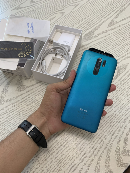 Redmi 9 4/64 holati juda yaxshi