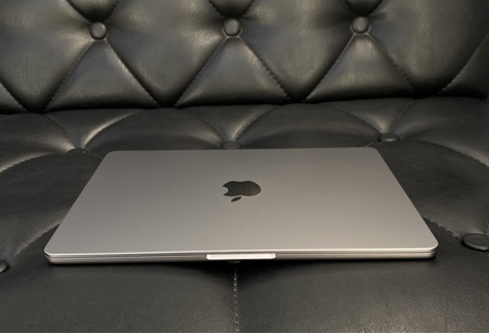 Apple MacBook Air M2 8/256GB 2022 года в идеальном состоянии