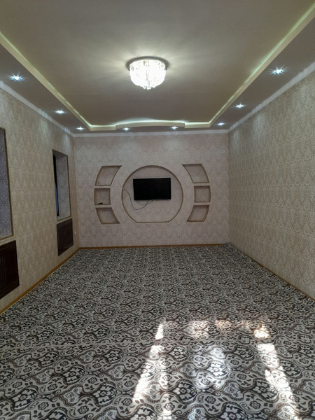 Qarshi shahardan xovli sotiladi
