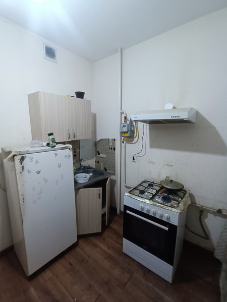 1 ком Чоштепа 2/7 кирпич площадь 38 м2 акфа рамы железная дверь 41.000