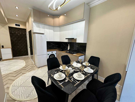 V3564 2/6/10 ЖК Хан сарай Dreamhouse 42м2 42м2
Состояние: евро Студия