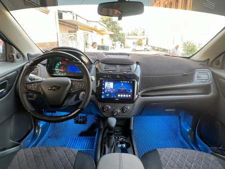 Cobalt moshina sotiladi