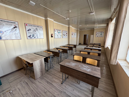 O’quv markaz uchun stol stul