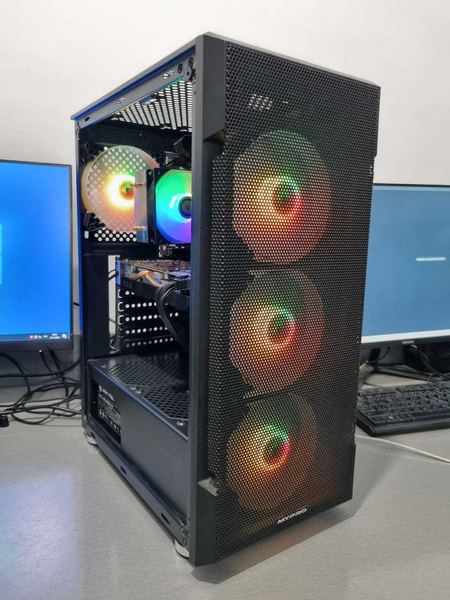 O\\\'yinlar uchun Kuchli DDR4 Kompyuter
