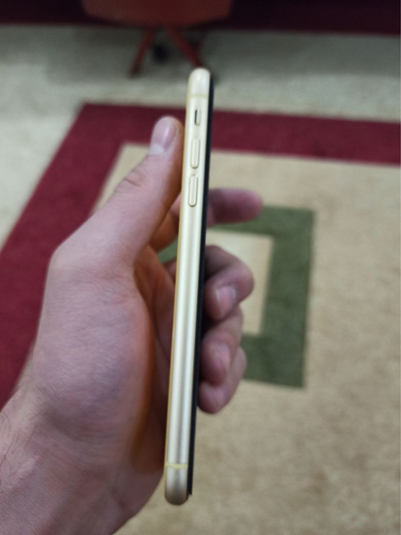 iphone XR holati yaxshi