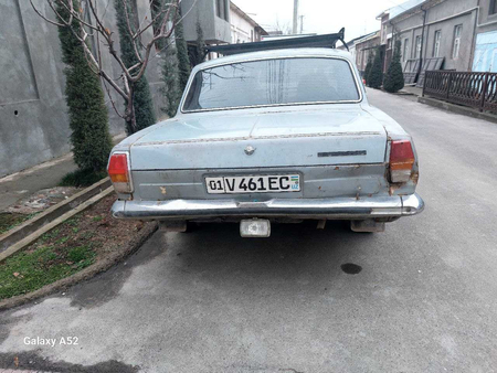 ГАЗ 2401 сотилади.