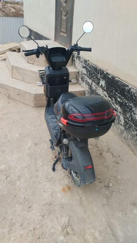 Скутер сатылады..