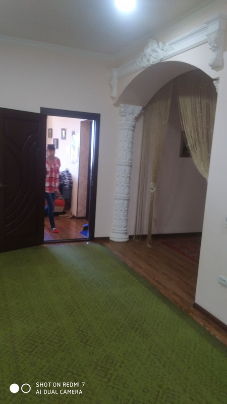 Яшнабадский. Паркентский рынок 3/7/9