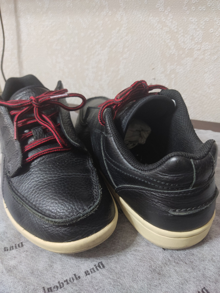 Продам кожаные кроссовки Reebok, Adidas