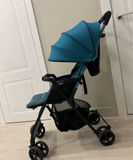Коляска chicco легкая