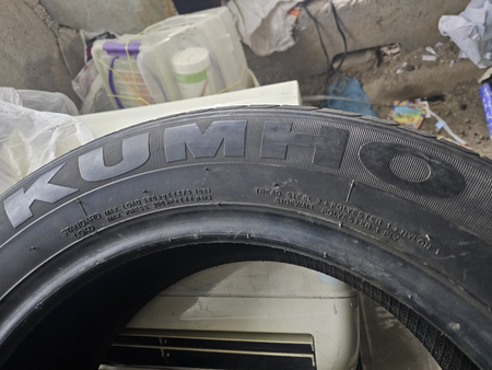 Продается 1 Штук Авто шина KUMHO SOLUS KH 16 205/55/16 
То 
Тоши
То