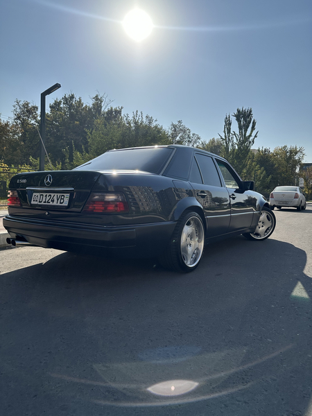 Продаётся мерседес W124 Wolf