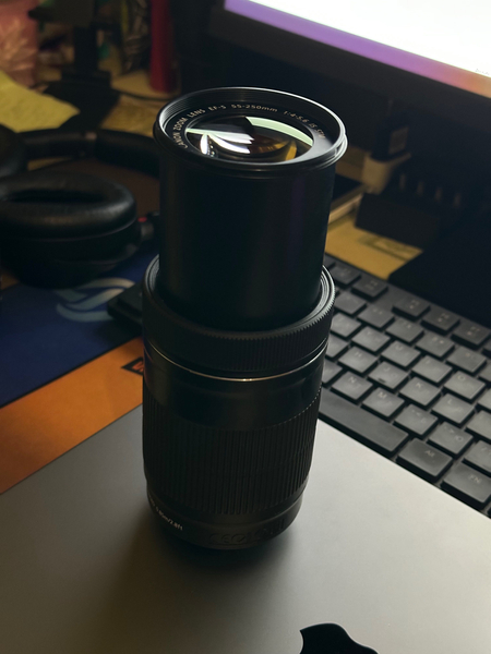 Canon Zoom Lens EF-S 55-250mm f/4-5.6 IS STM