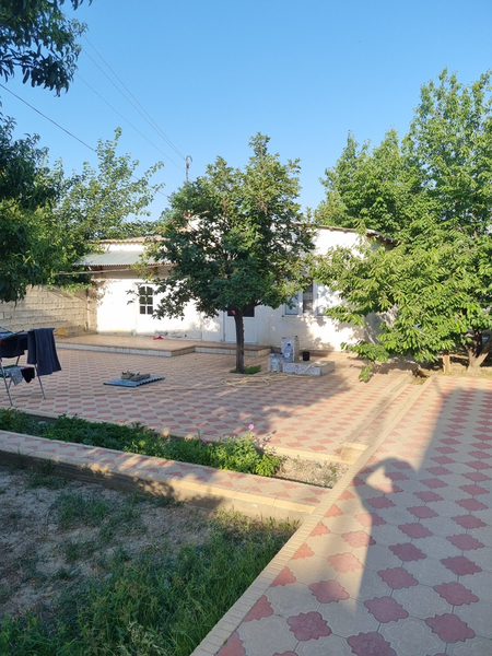 Срочно продаётся двор 7 сотих 7 комната возле гор больница