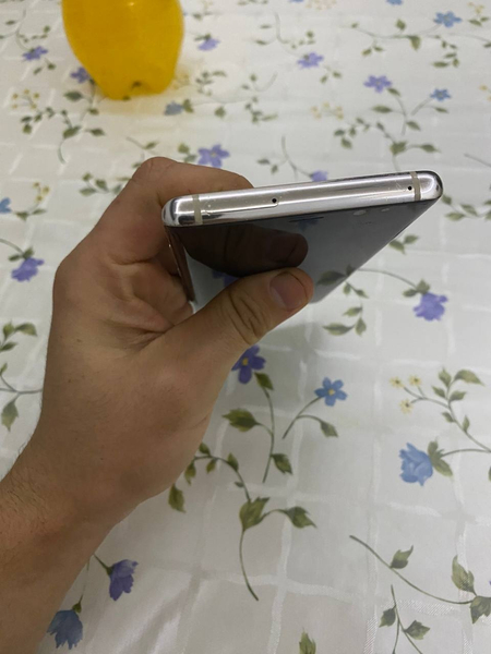 Samsung note 8 6/64GB